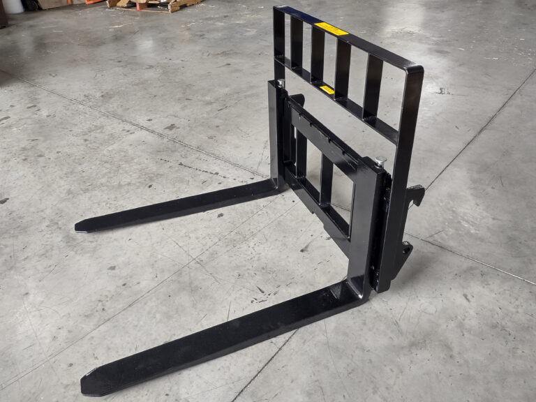 Compact Tractor Pallet Forks For Sale | Earth and Turf Attachments